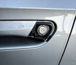 How to Test and Replace Battery on Volkswagen ID.4 Key Fob